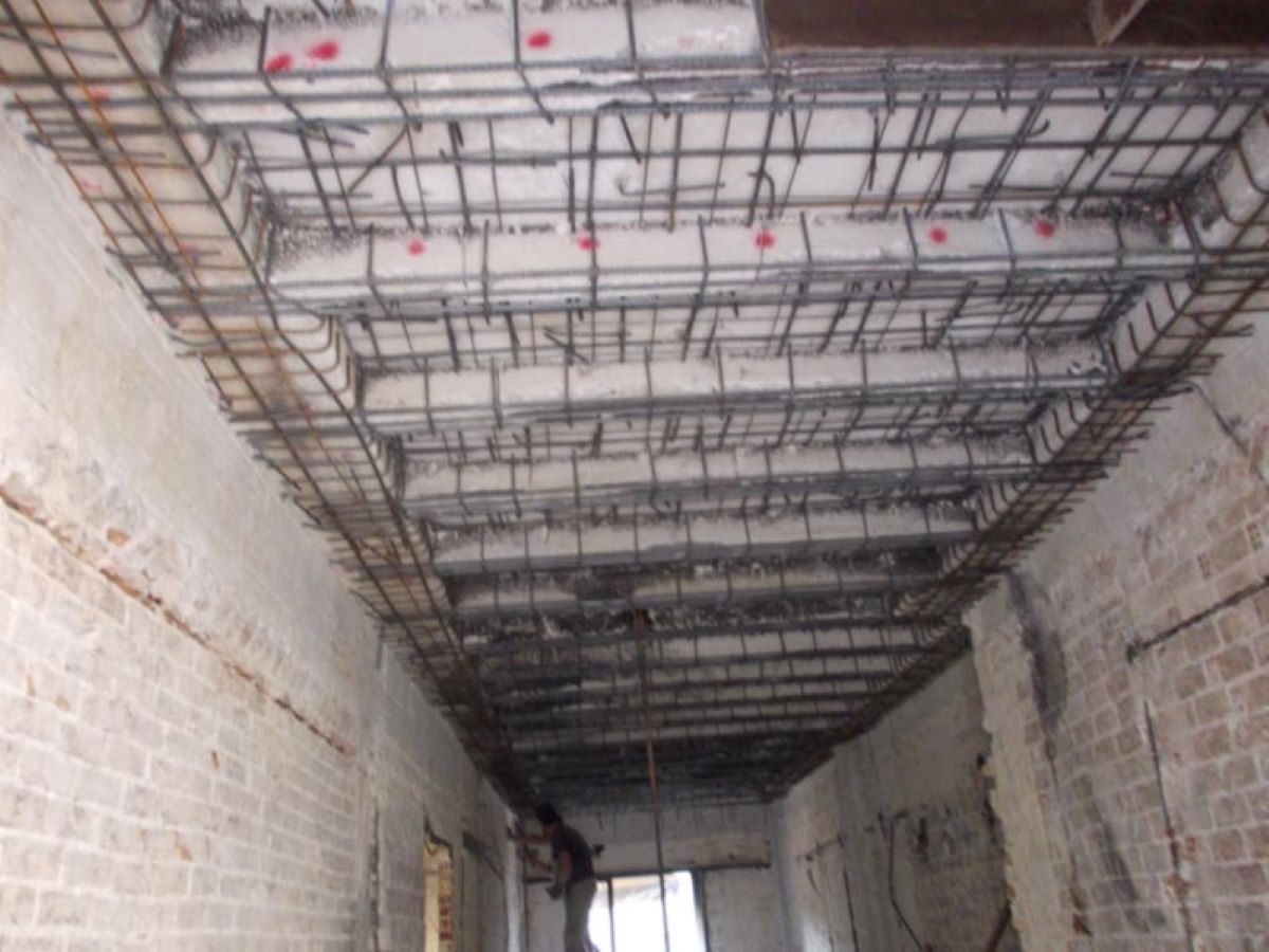 Strengthening of a Zoellner Slab in a R/C Building in Athens - Alfakat ...